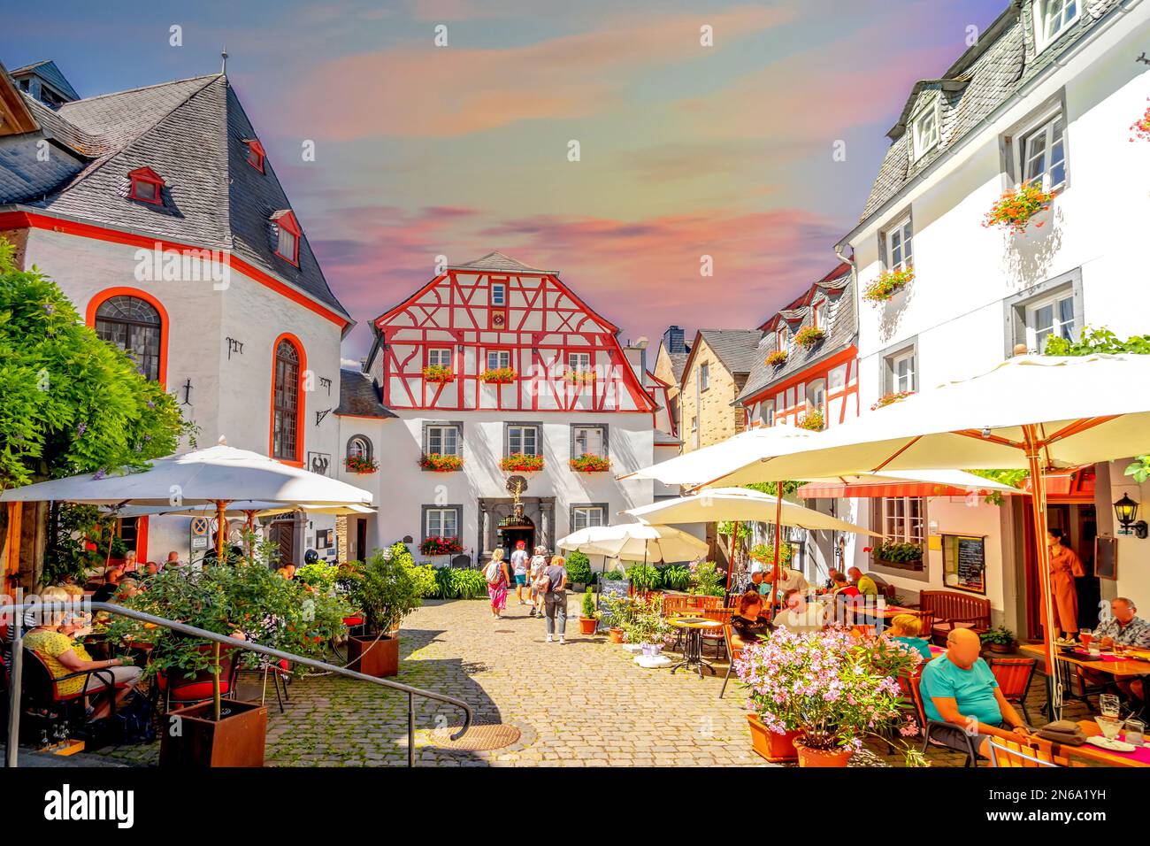 Old town beilstein mosel rhineland palatinate hi-res stock photography ...