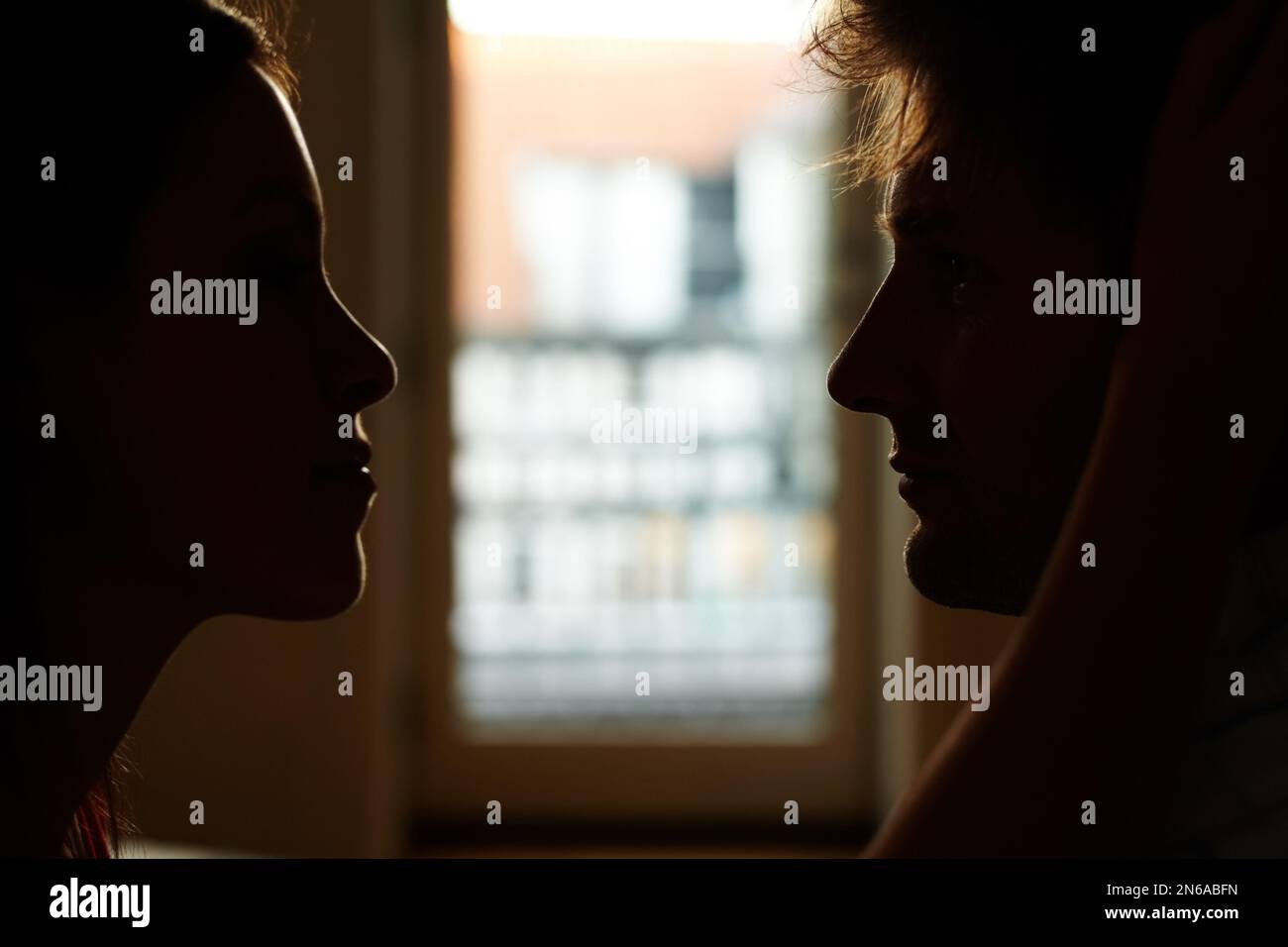 Romantic moment couple gazing hi-res stock photography and images - Alamy