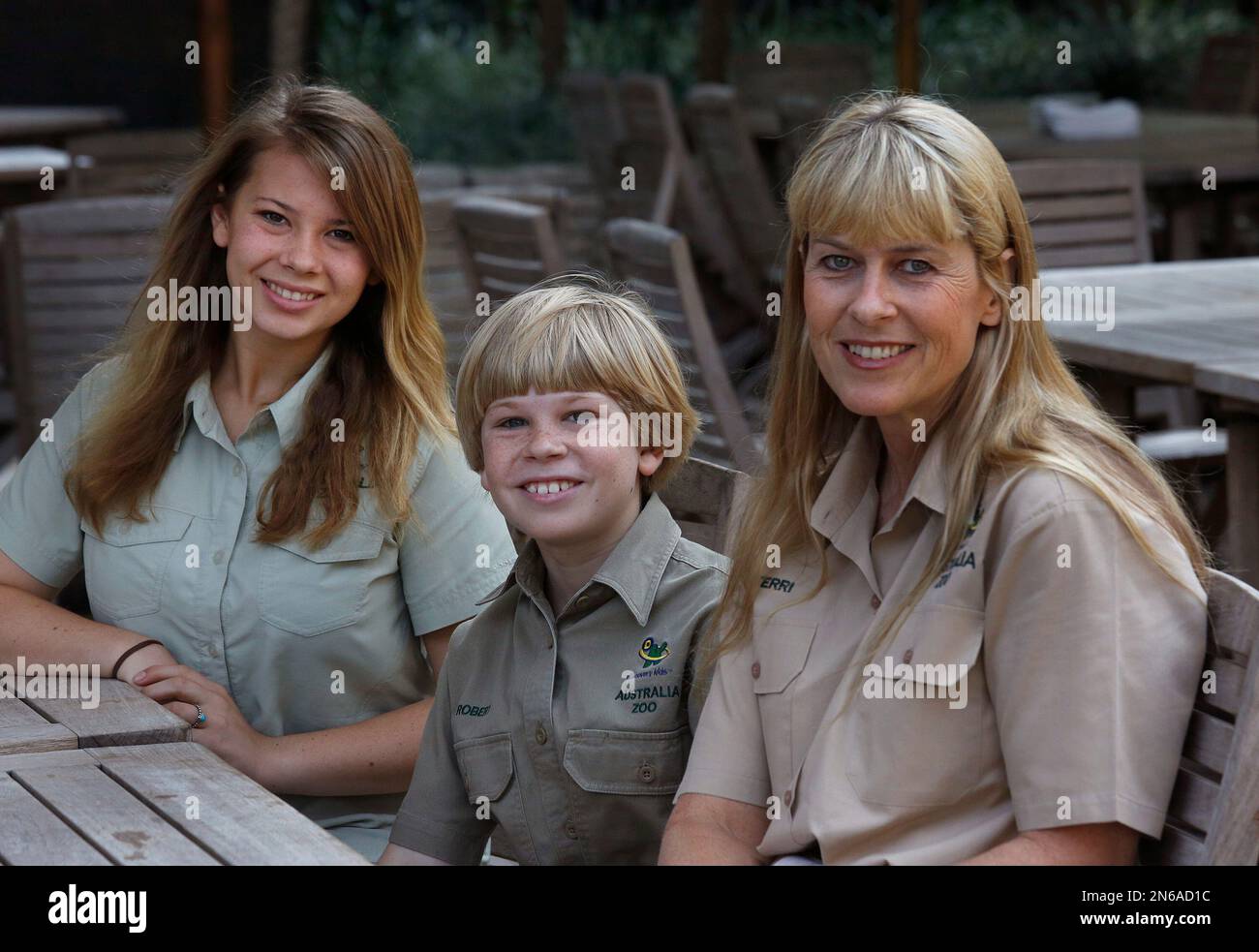 In this Thursday, Oct. 24, 2013 photo, Terri Irwin, right, with ...