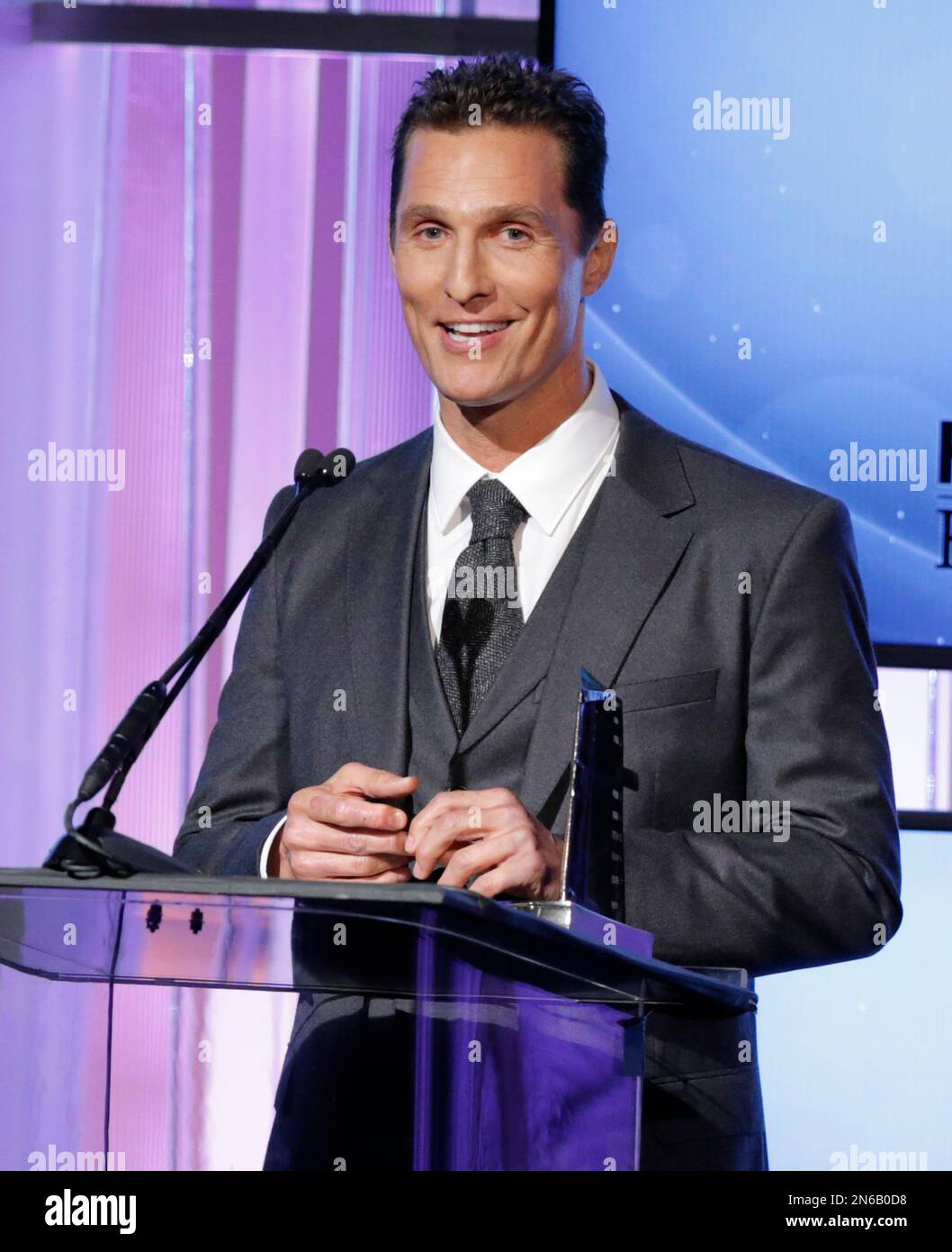 Matthew McConaughey accepts the Hollywood actor award at the 17th ...