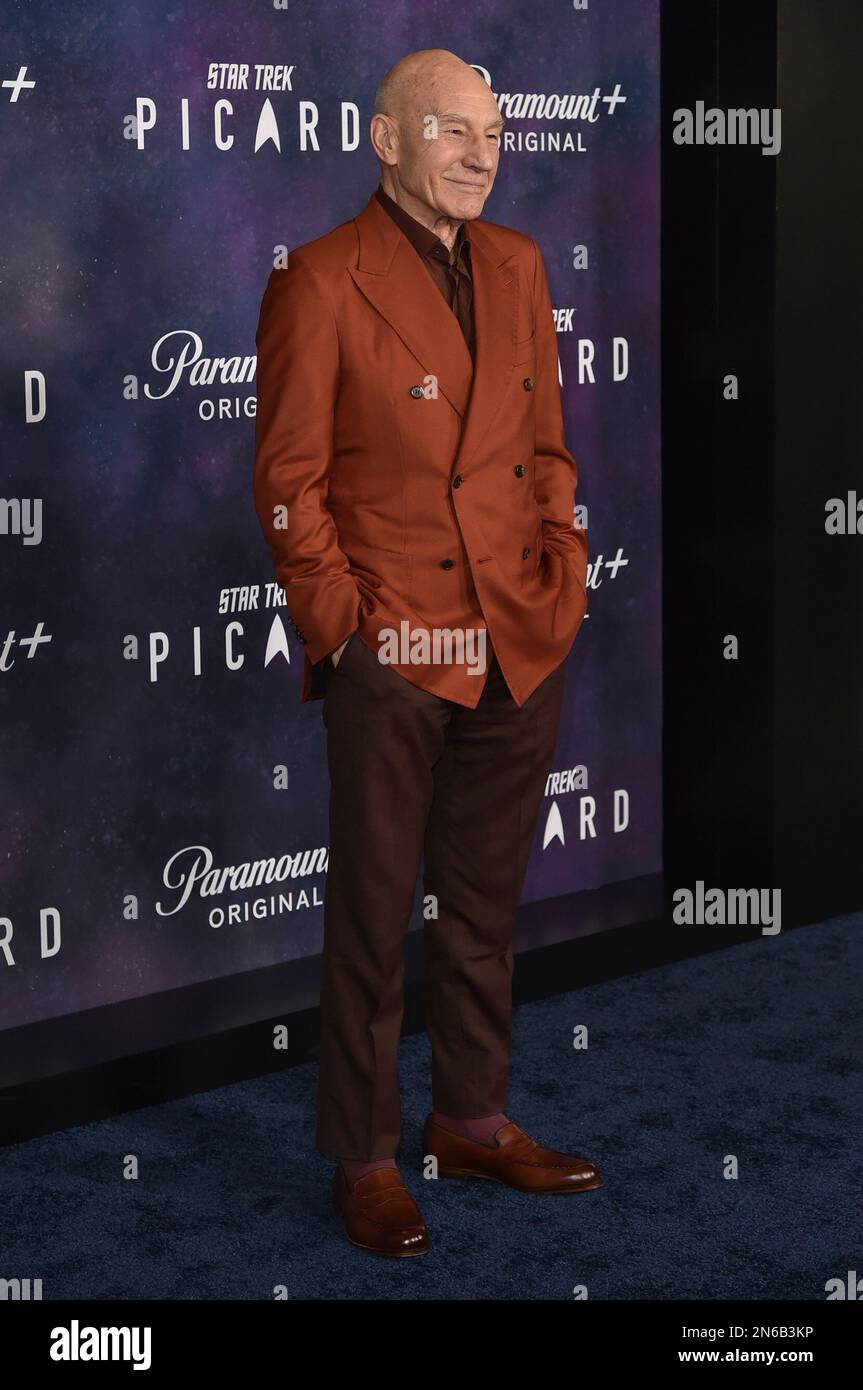 Patrick Stewart arrives at the premiere of the third and final season ...