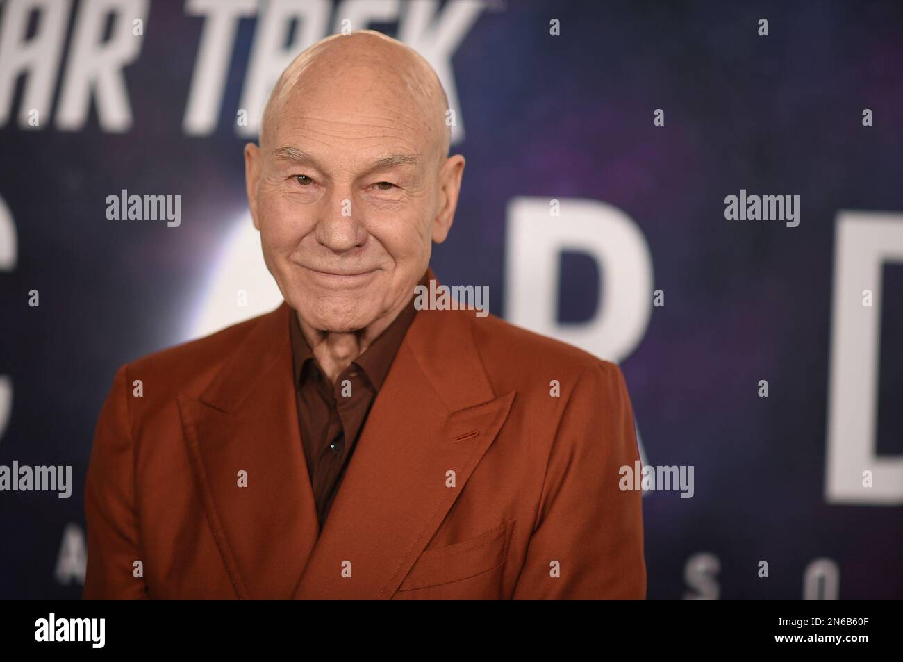 Patrick Stewart arrives at the premiere of the third and final season ...