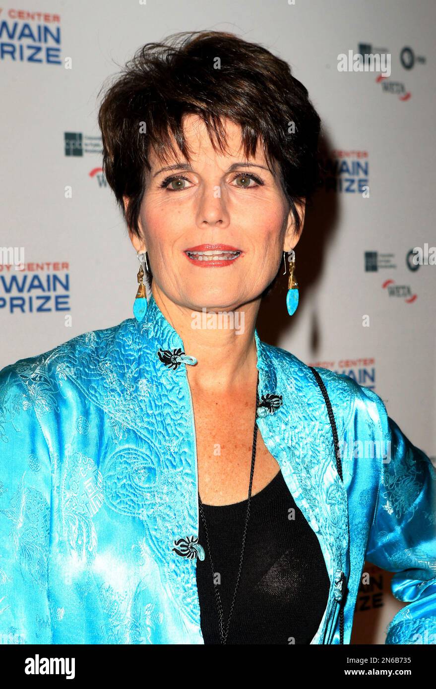 Lucie Arnaz arrives at 16th Annual Mark Twain Prize presented to Carol ...