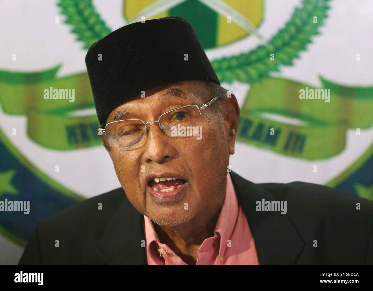 FILE - In this Feb. 26, 2013 file photo, Sultan of Sulu Jamalul Kiram ...