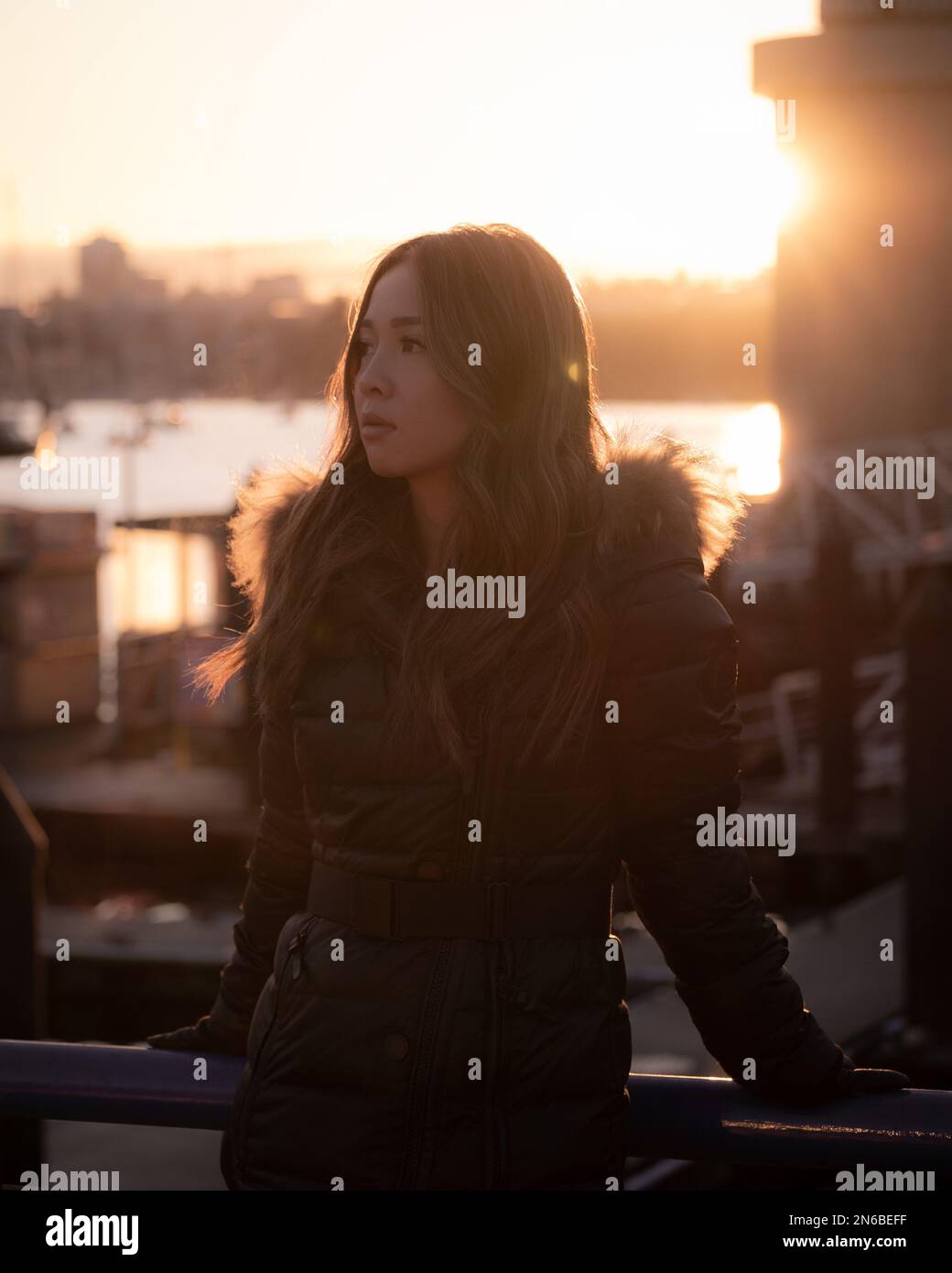 Women in golden hour hi-res stock photography and images - Alamy