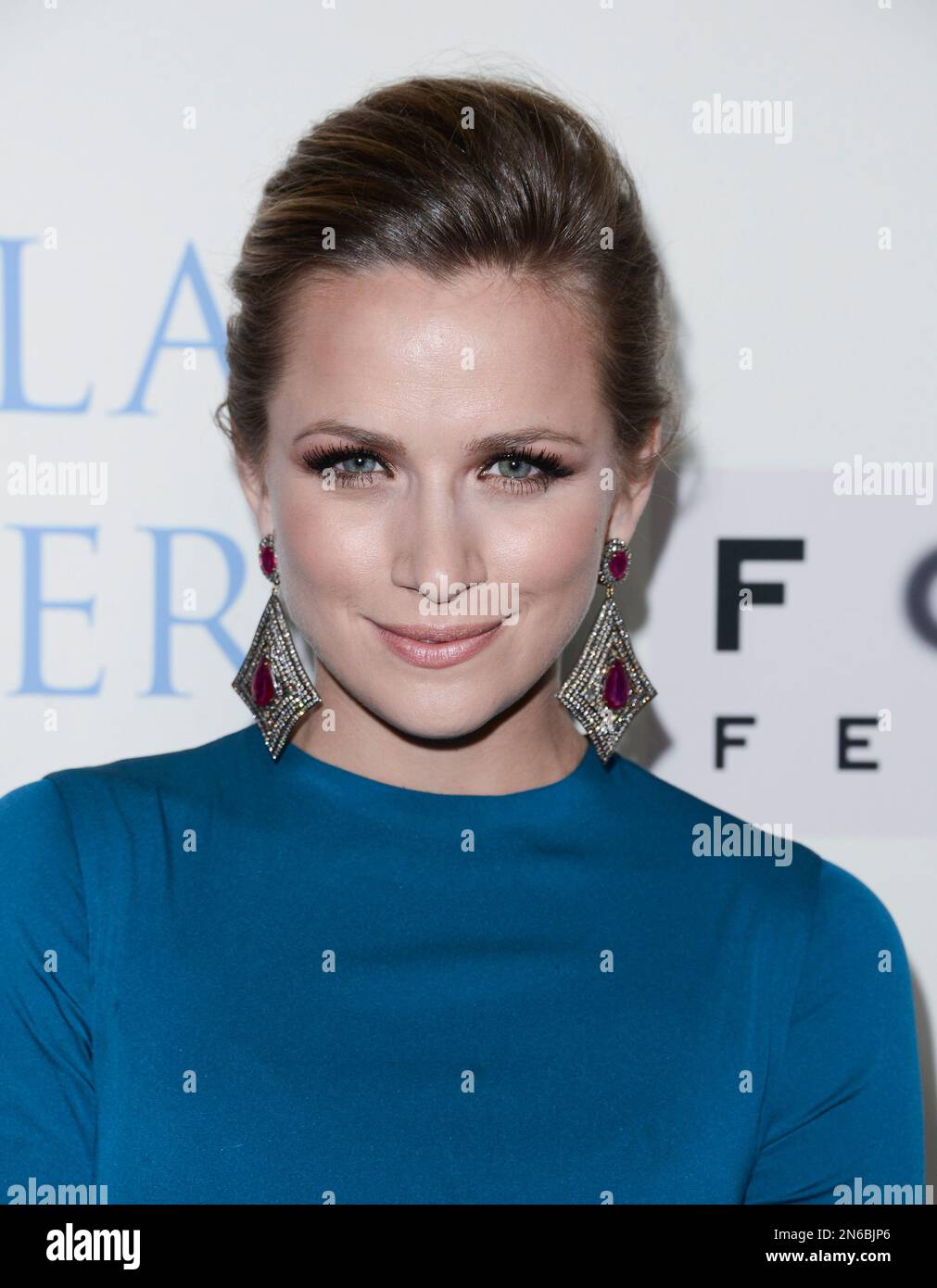 Actress Shantel VanSanten arrives at the premiere of "Dallas Buyers ...