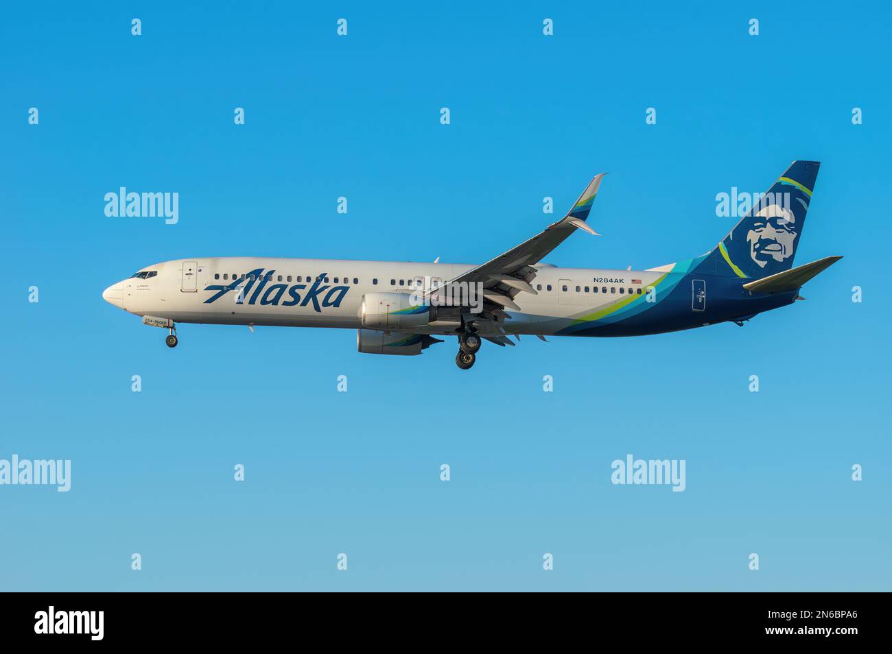 Alaska Airlines 2017 Boeing 737-900ER jet with registration N284AK ...