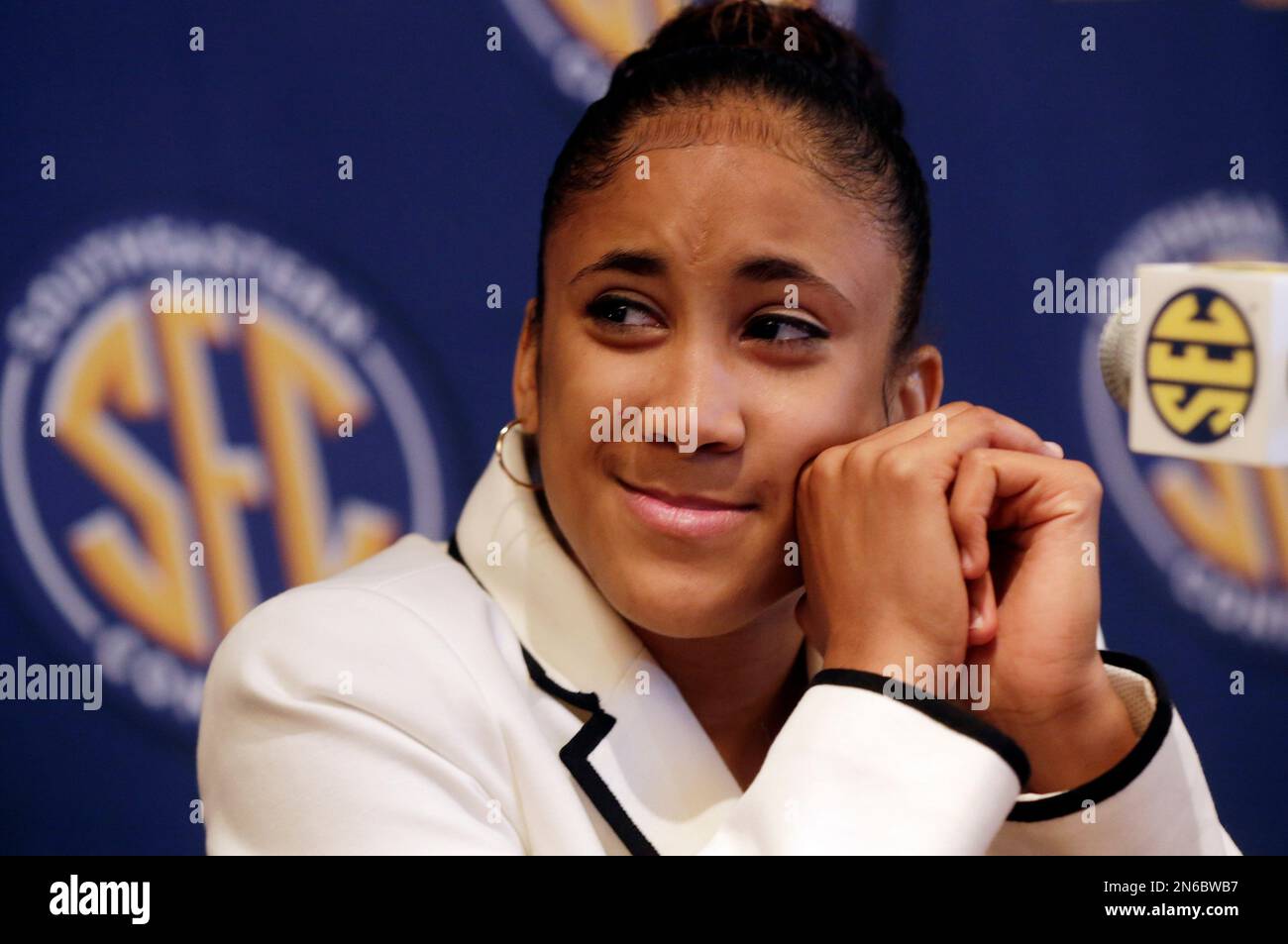 Tennessee player Meighan Simmons talks with reporters during ...