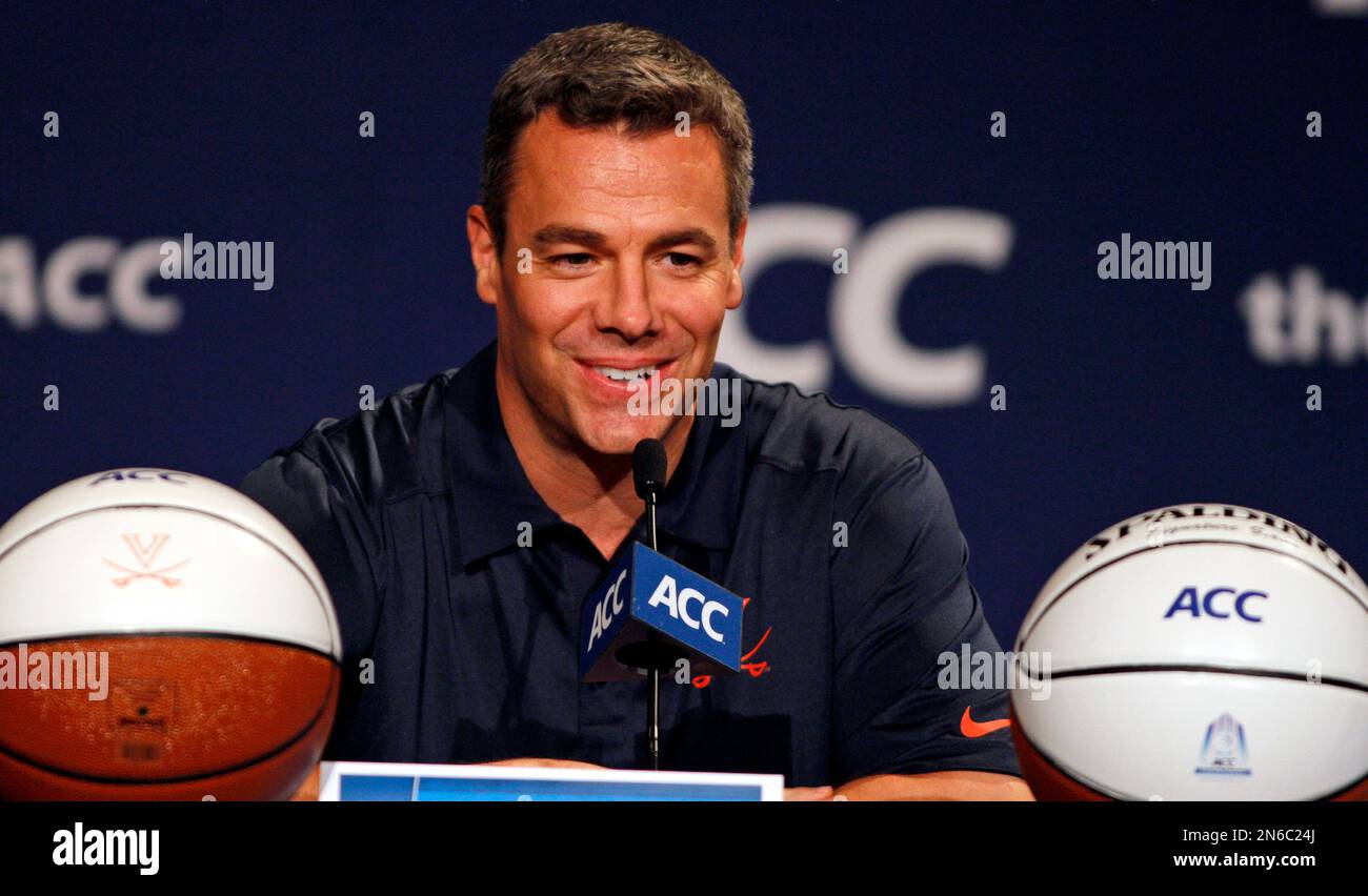 Virginia basketball coach Tony Bennett answers a question during a ...
