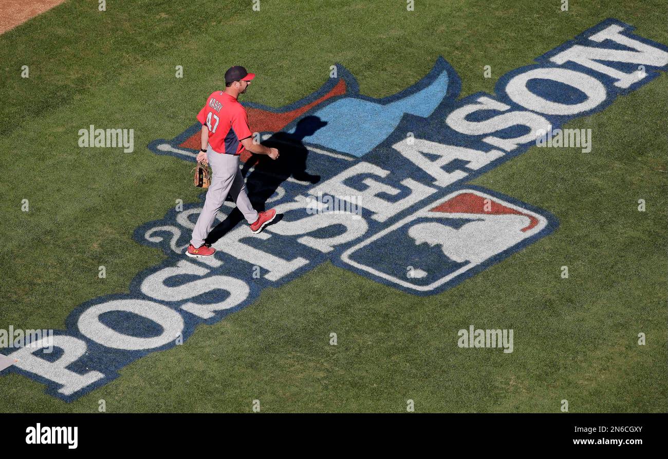 St. Louis Cardinals' John Mabry walks out to batting practice before ...