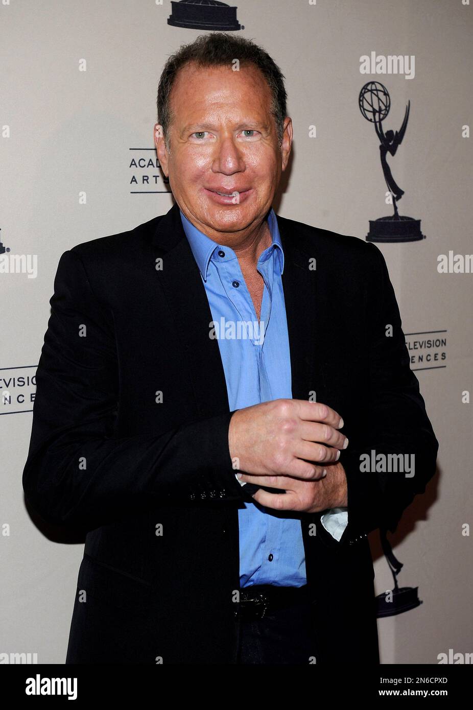 NORTH HOLLYWOOD, CA - OCTOBER 13: Actor Garry Shandling arrives at the ...