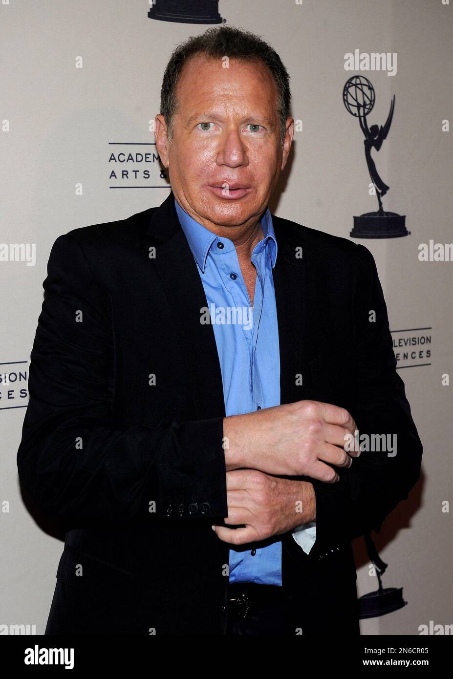 NORTH HOLLYWOOD, CA - OCTOBER 13: Actor Garry Shandling arrives at the ...