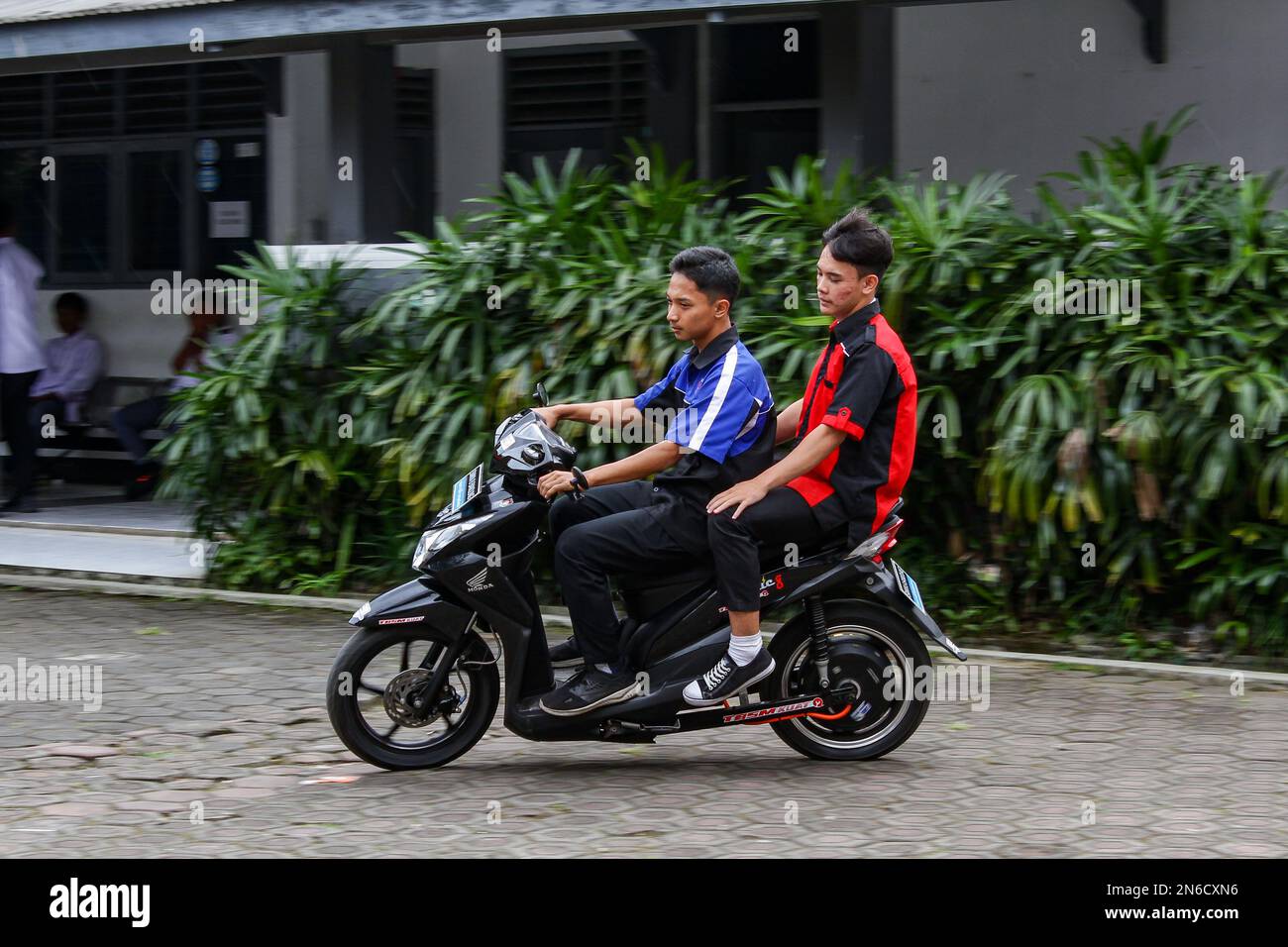 Bandung, West Java, Indonesia. 10th Feb, 2023. Students ride an ...