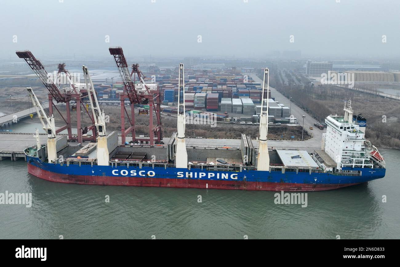 Aerial photo shows the busy scene of the container terminal of Yangzhou ...