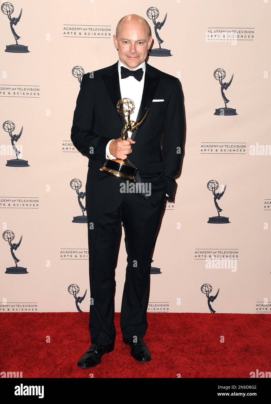 LOS ANGELES, CA - SEPTEMBER 15: Rob Corddry poses in the press room at ...
