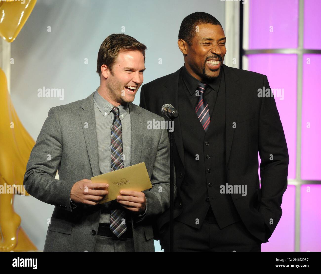 HOLLYWOOD, CA - MARCH 31: (L-R) Presenters Scott Porter and Cress ...
