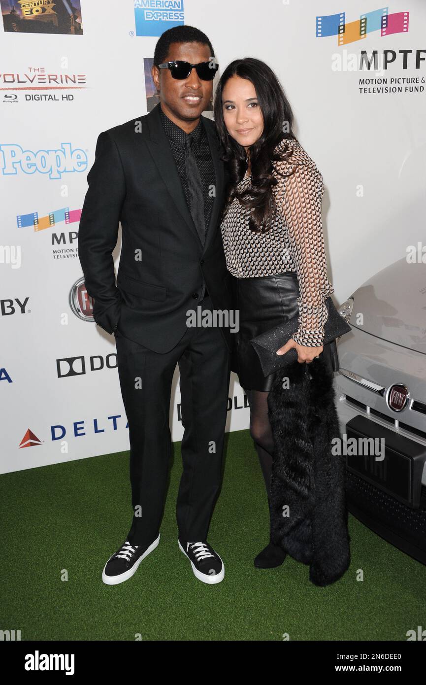Kenneth Edmonds, left, and Nicole Pantenburg arrive at the Hugh Jackman ...