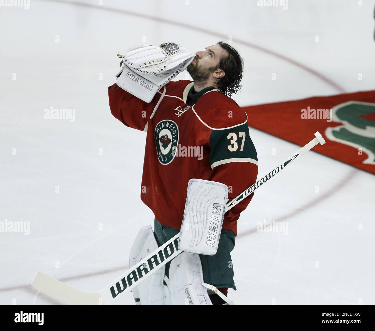 Minnesota Wild goalie Josh Harding gestures prior to the start of an ...