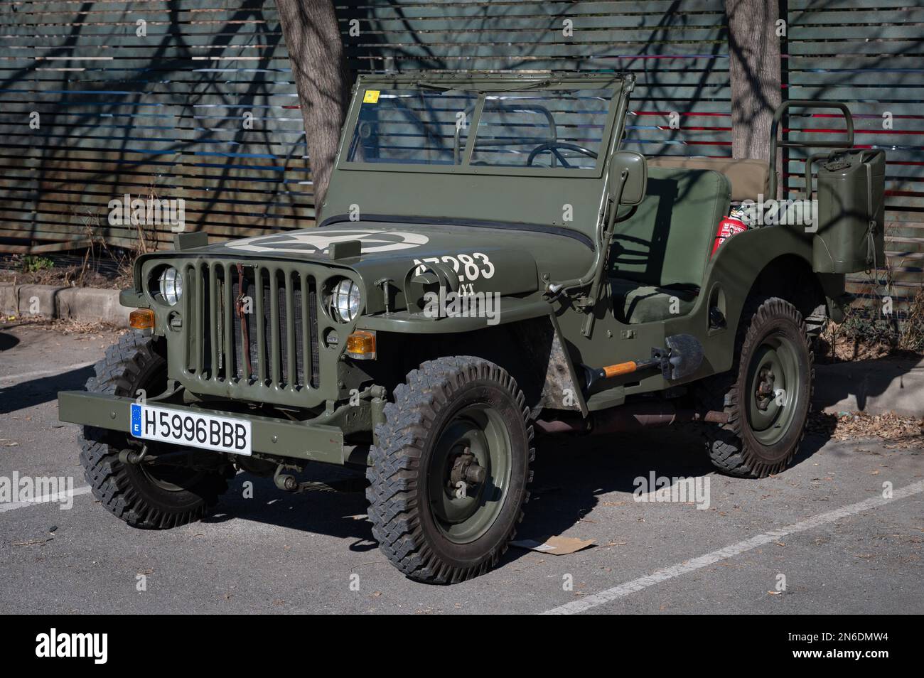 A detail of an old green Jeep Willys military SUV Stock Photo - Alamy