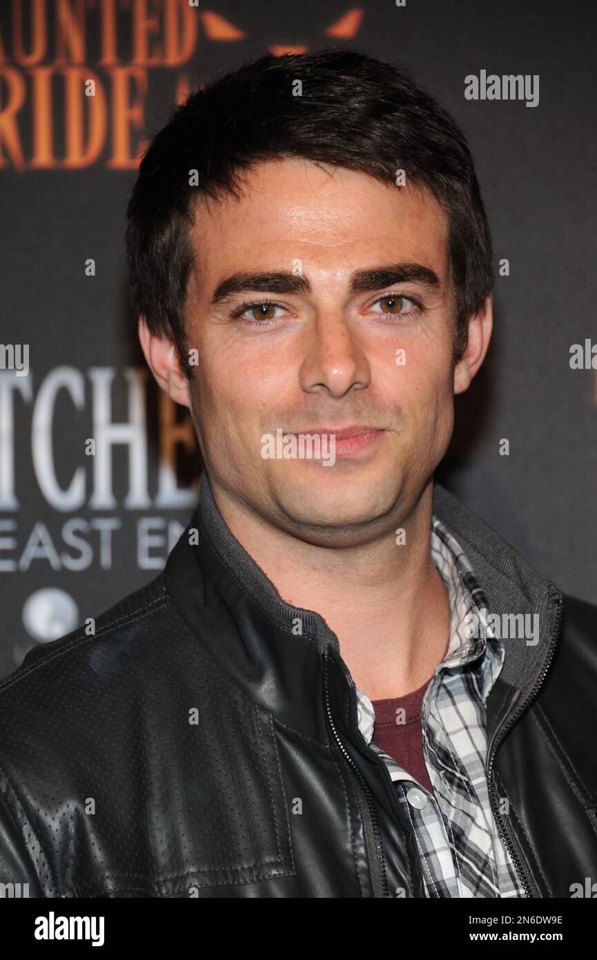Jonathan Bennett arrives at the 5th Annual Los Angeles Haunted Hayride ...