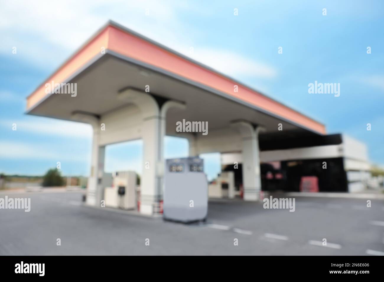 Modern gas station hi-res stock photography and images - Alamy