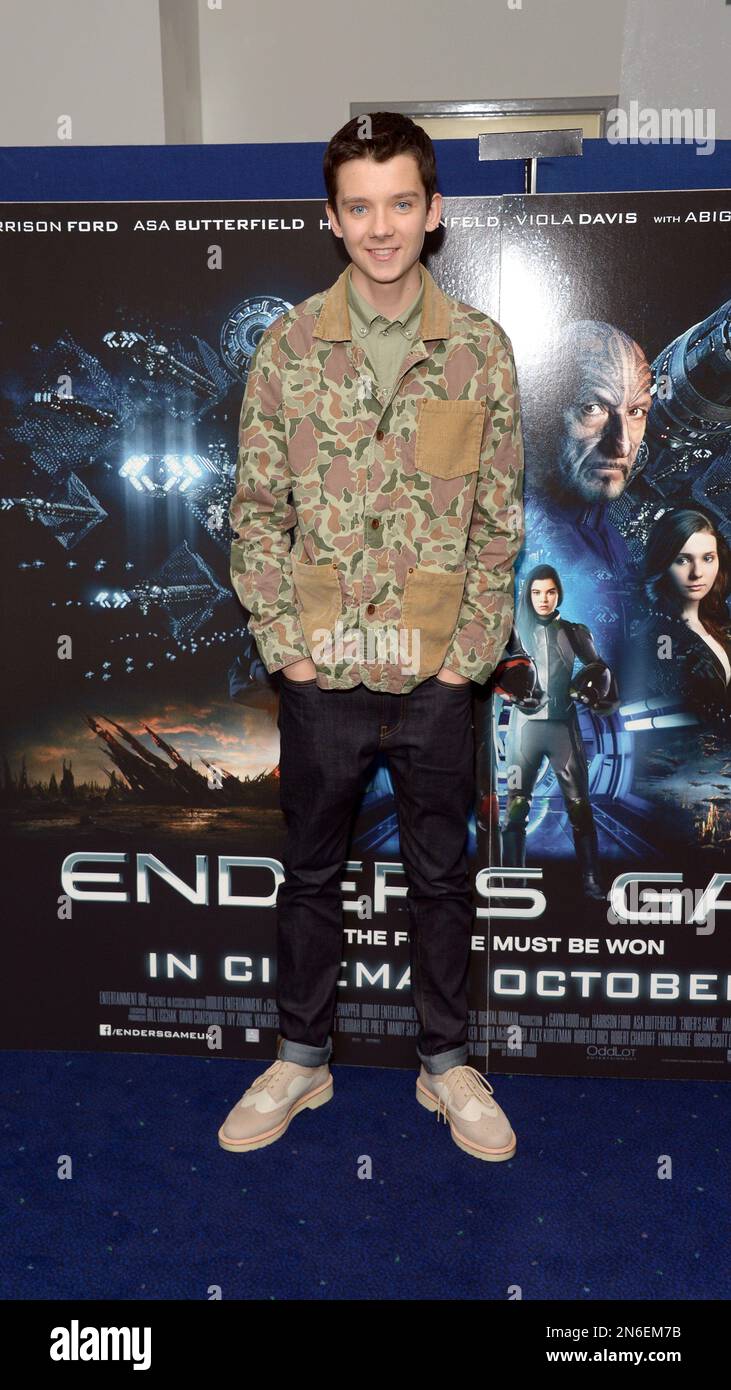 Asa Butterfield poses for the Enders Game photo call in London on ...
