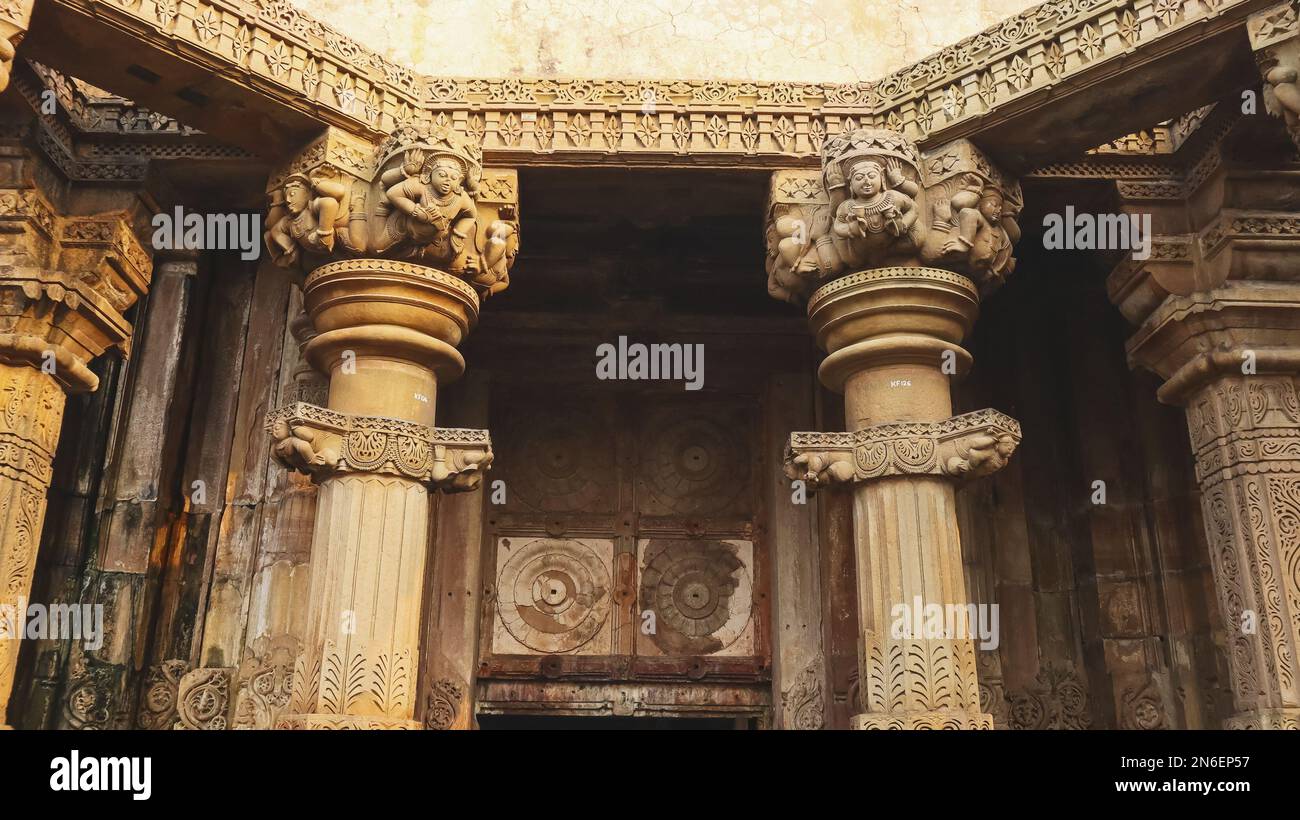Beautifully Carved Pillars of Nilkanth Temple, Kalinjar Fort, Banda ...