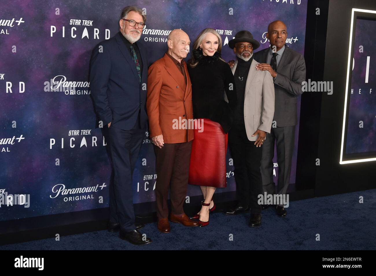 Jonathan Frakes, Patrick Stewart, Gates McFadden, Le Var Burton ...
