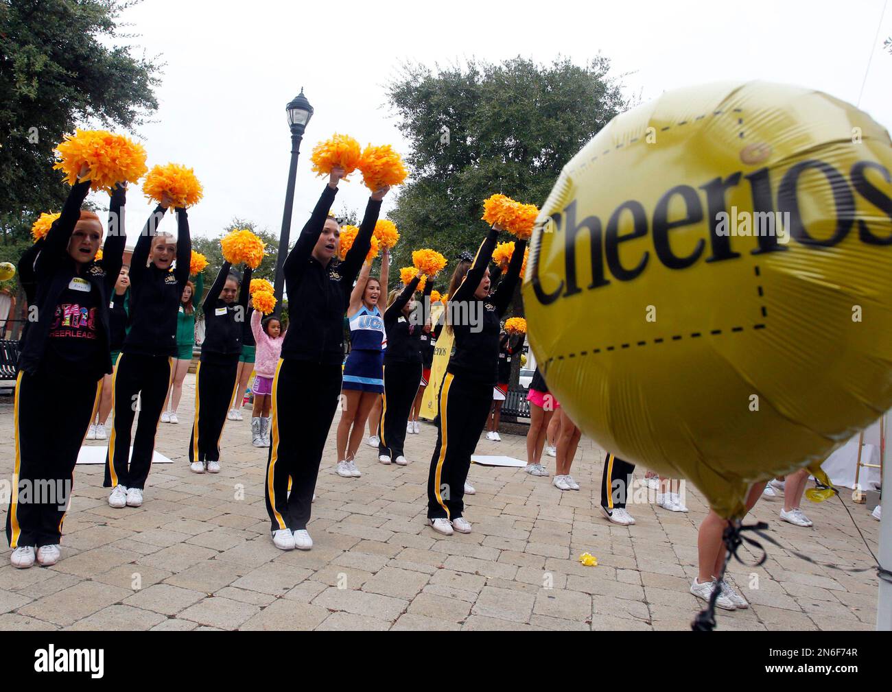 IMAGE DISTRIBUTED FOR CHEERIOS - Dallas-area cheerleaders jumped ...