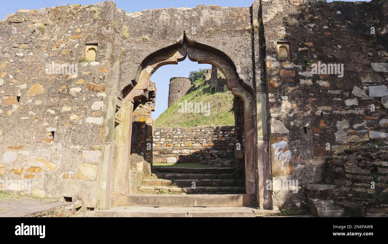 Entrance of Rahatgarh Fort From Town Side, Sagar, Madhya Pradesh, India ...
