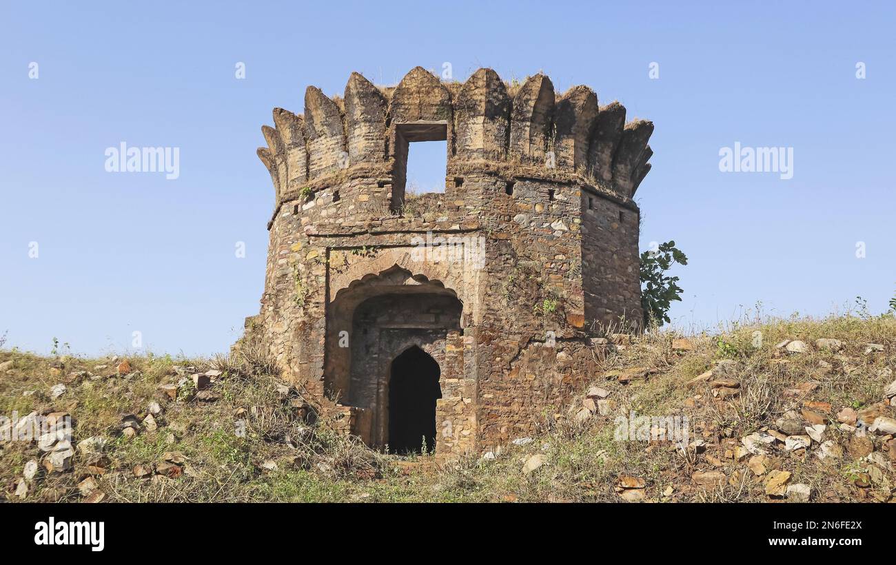 Ruined Watch Tower of Rahatgarh Fort, Sagar, Madhya Pradesh, India ...