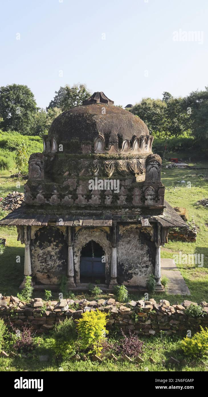 Mosque inside the Rahatgarh Fort, Sagar, Madhya Pradesh, India Stock ...