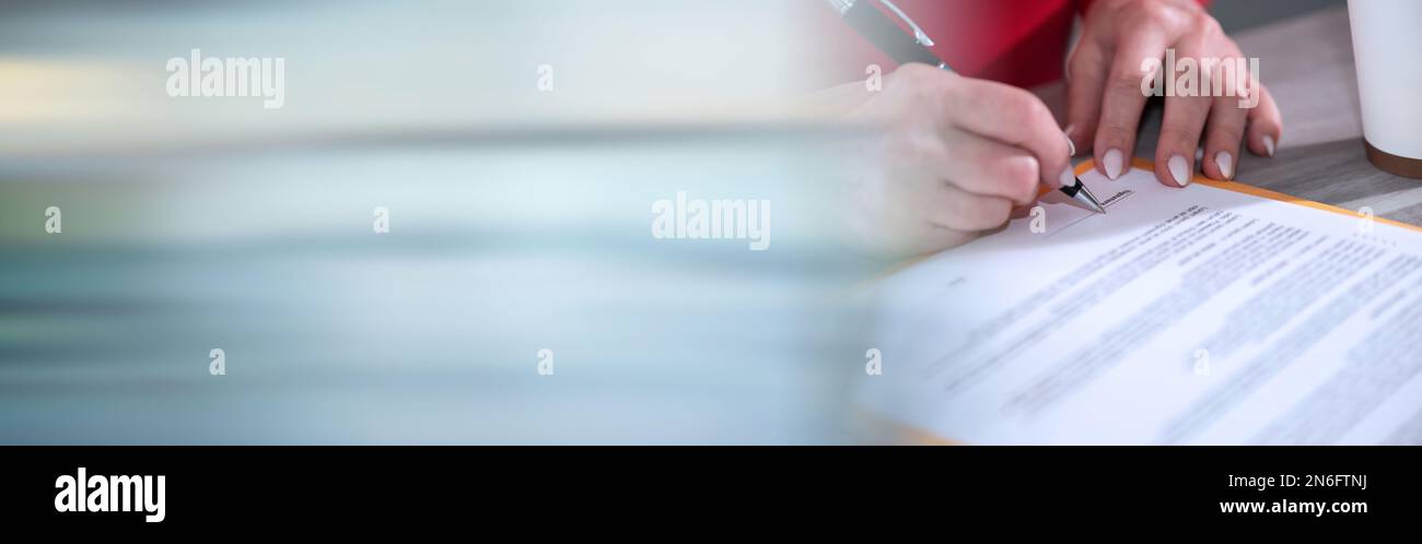 Hand of businesswoman signing a contract; panoramic banner Stock Photo ...