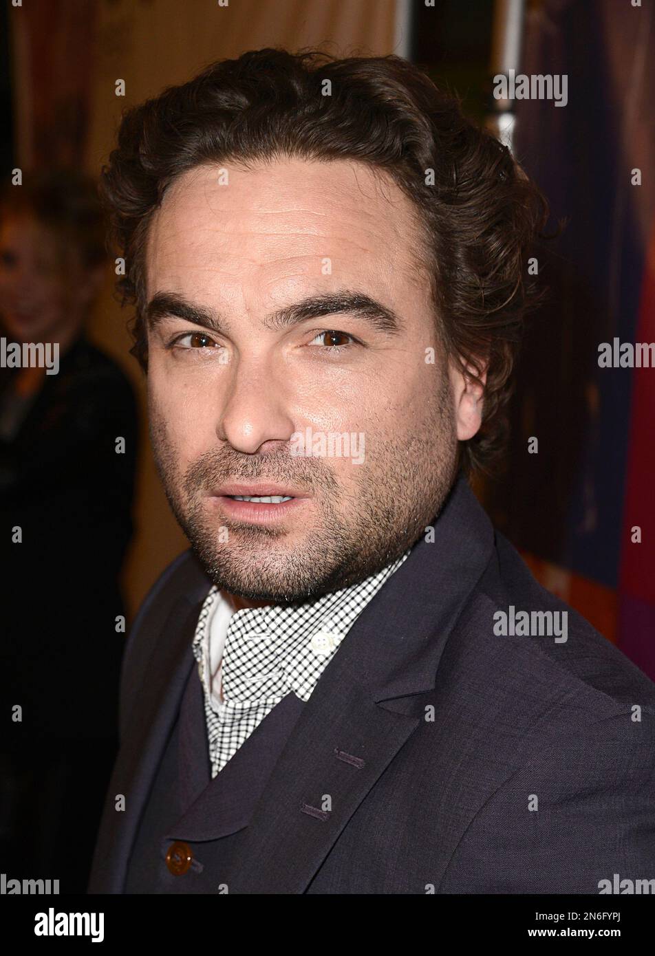 Actor Johnny Galecki arrives on the red carpet at the West Coast ...
