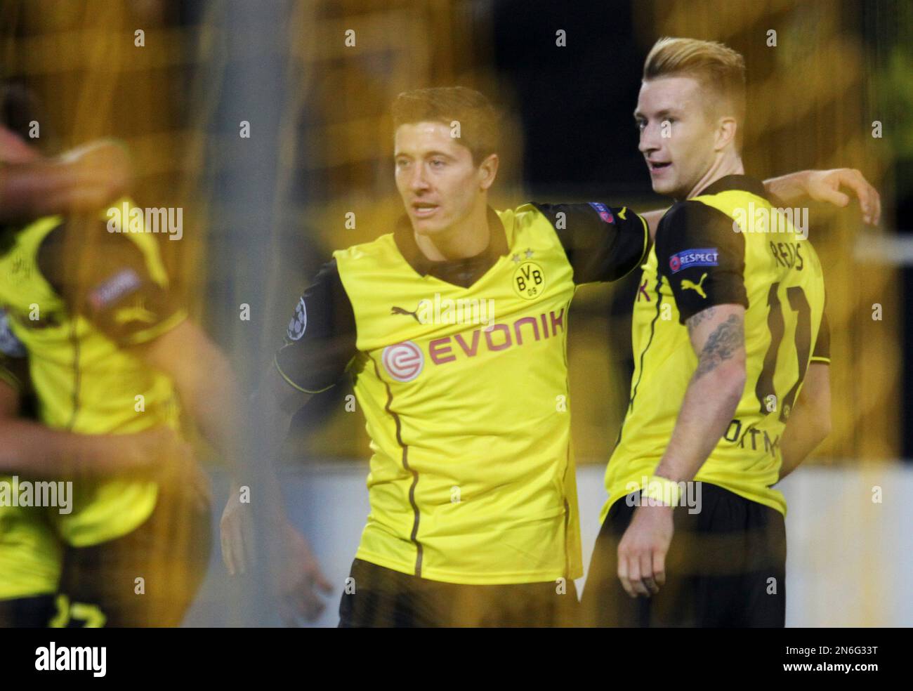 Dortmund's Robert Lewandowski celebrates with his teammate Marco Reus ...