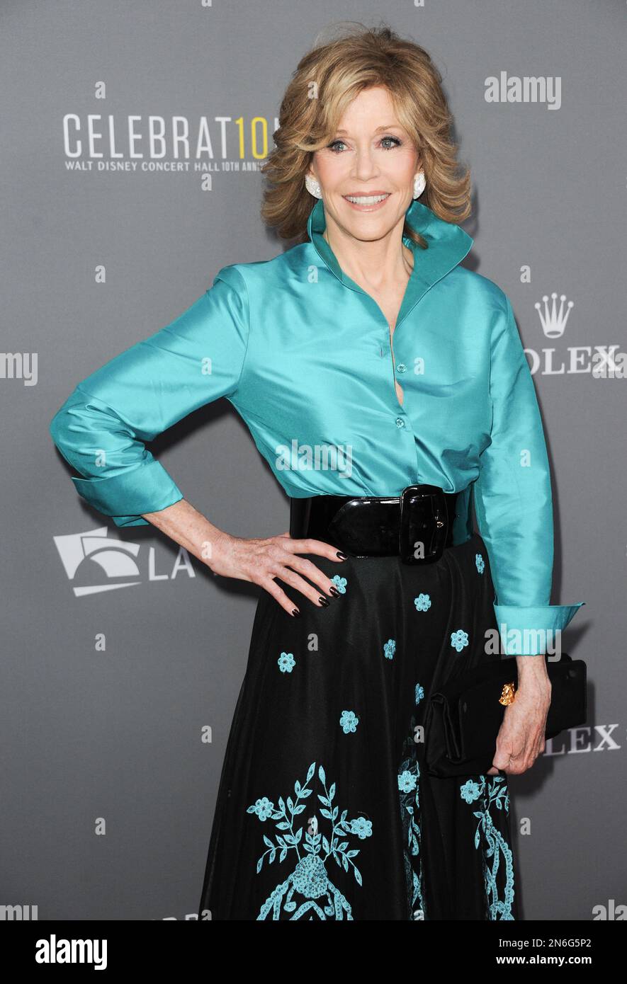 Jane Fonda arrives at the LA Philharmonic’s Walt Disney Hall 10th ...