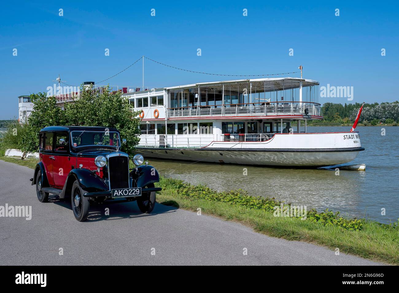 Vintage car Hillman Minx built 1933, 3 gears, 1, 185 cc displacement, 4 ...