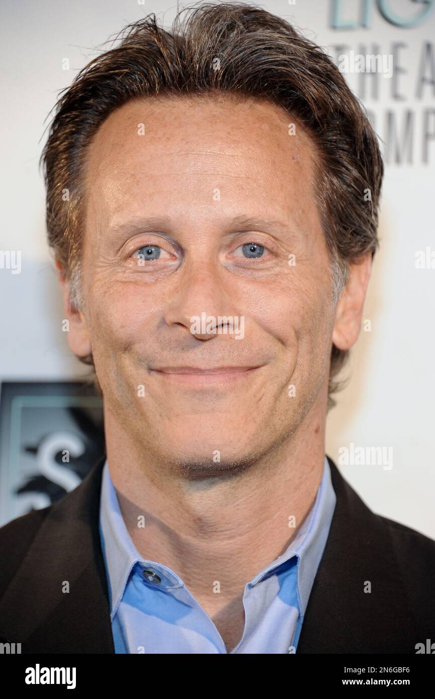 Steven Weber attends the First Annual SALUTE to the Playwright Honors ...