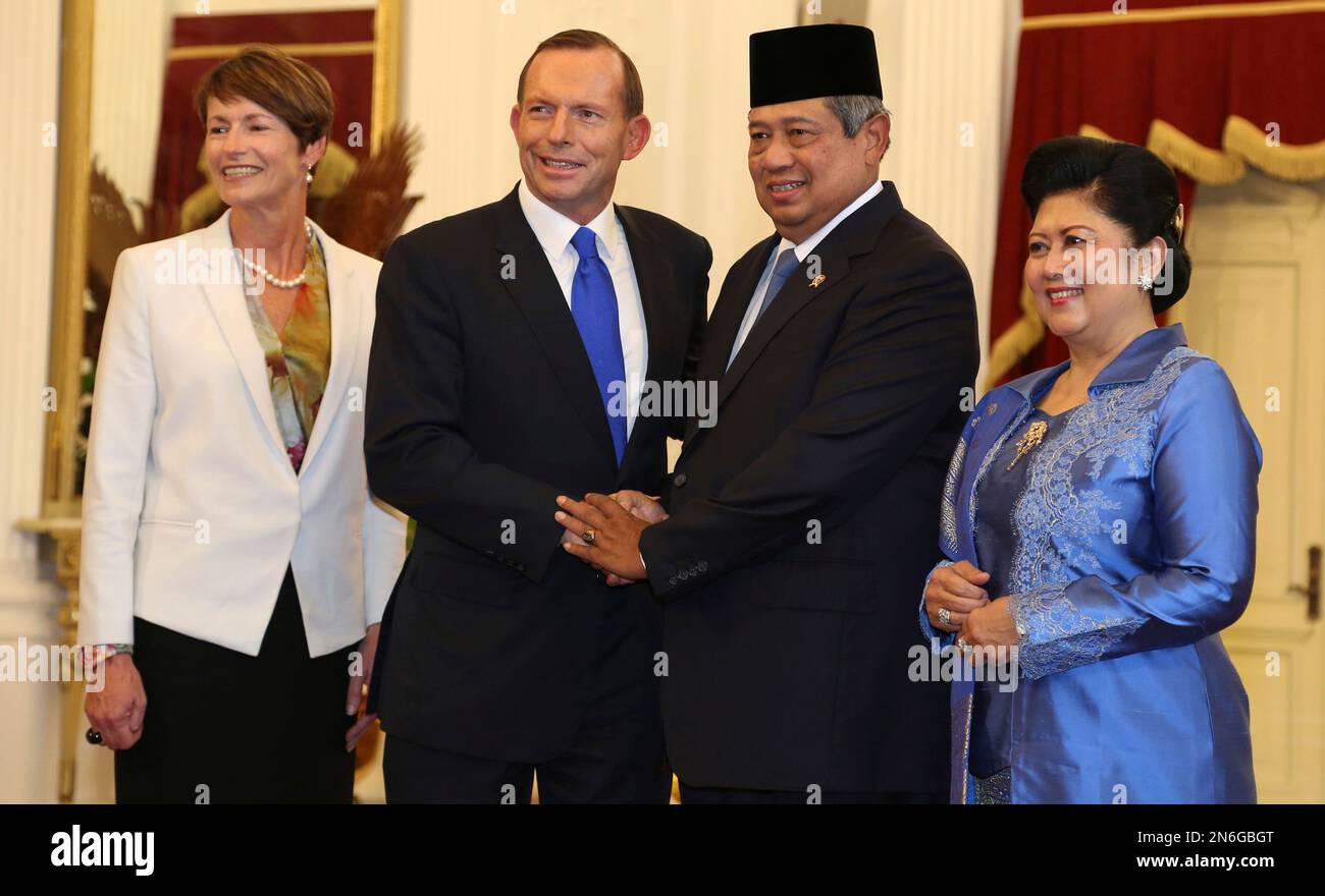 Australian Prime Minister Tony Abbott, second from left, and his wife ...