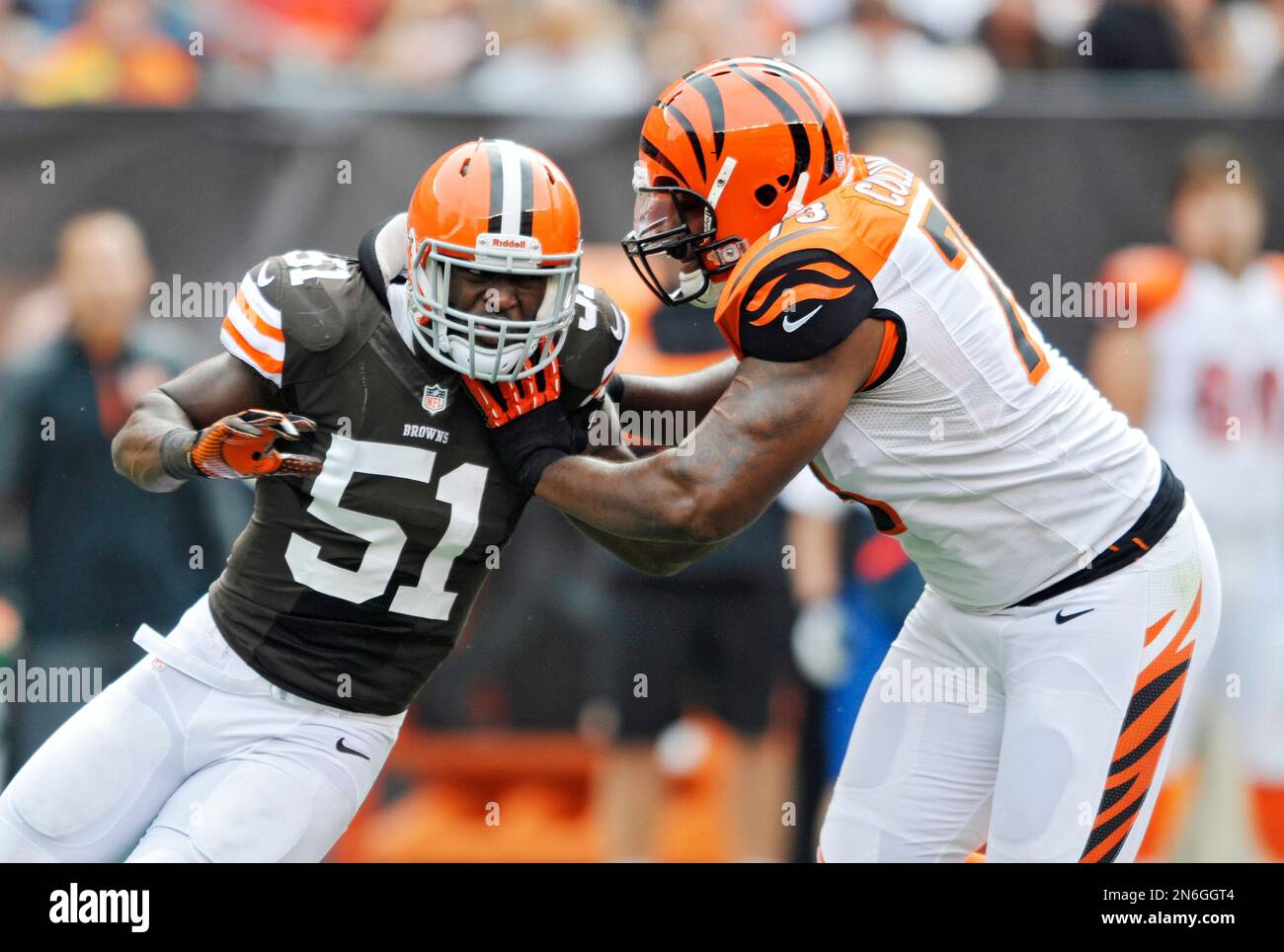 Cleveland Browns linebacker Barkevious Mingo (51) rushes against ...