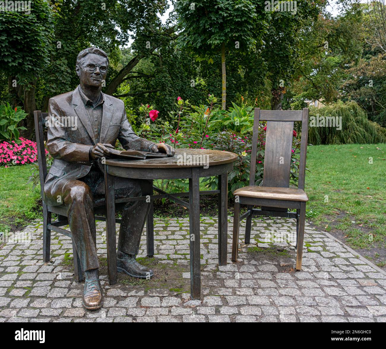 Bronze sculpture in the sculpture park of Miedzyzdroje, Misdroy, Poland ...