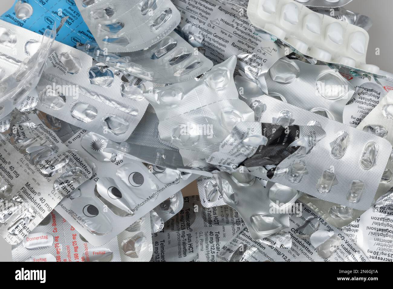 Empty blister packs of pills and capsules Stock Photo - Alamy