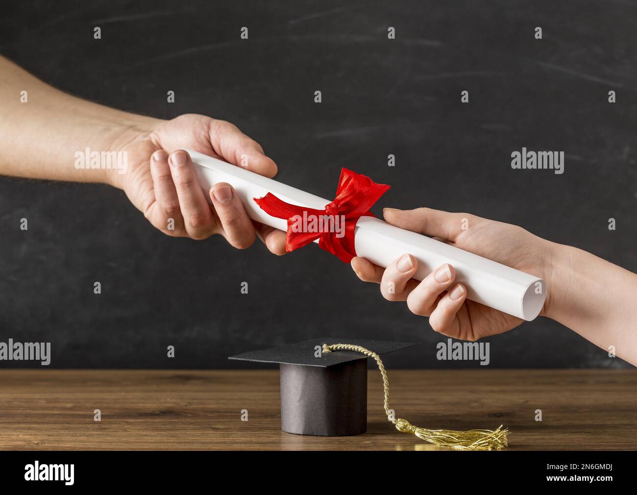 Handing certificate diploma hi-res stock photography and images - Alamy