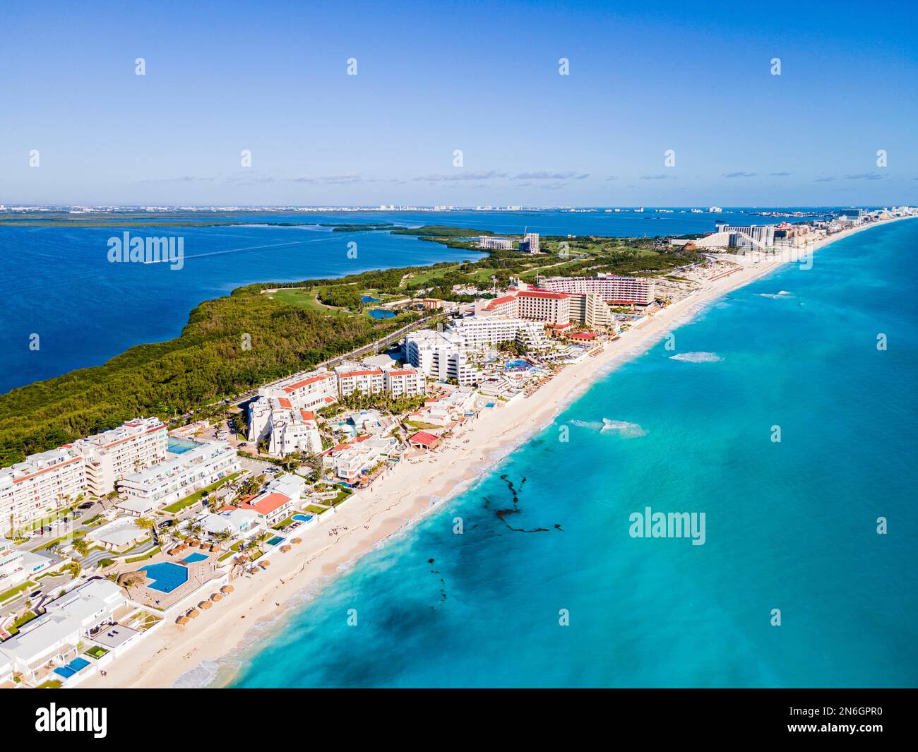 Aerial of the hotel zone with the turquoise waters of Cancun, Quintana ...