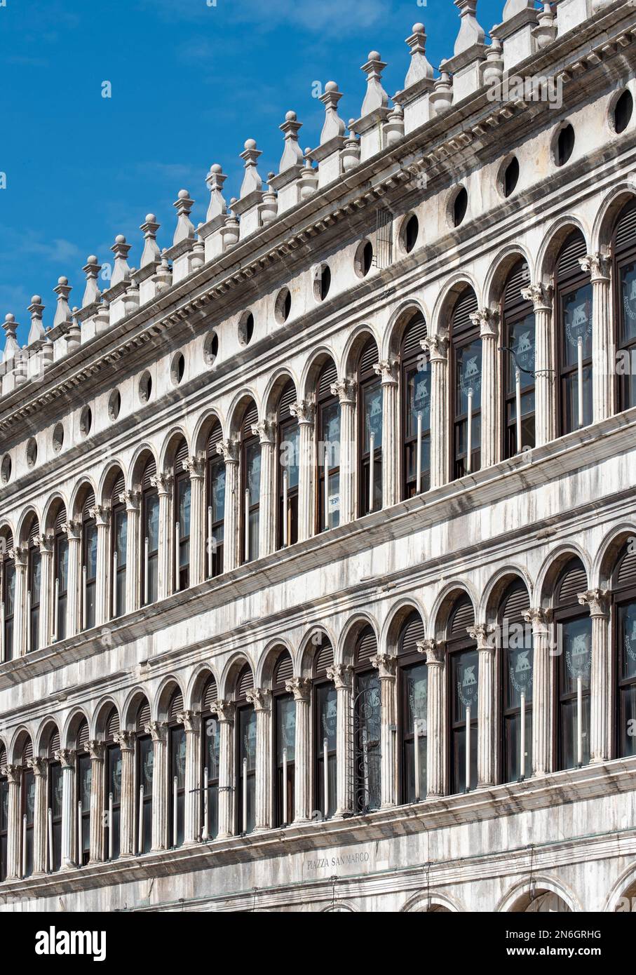 Procuratie Vecchie, Old procuracies, building by Bartolomeo Bon, Piazza ...