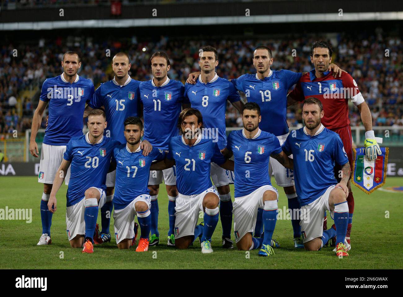 Italian players, front row from left - Ignazio Abate, Lorenzo Insigne ...