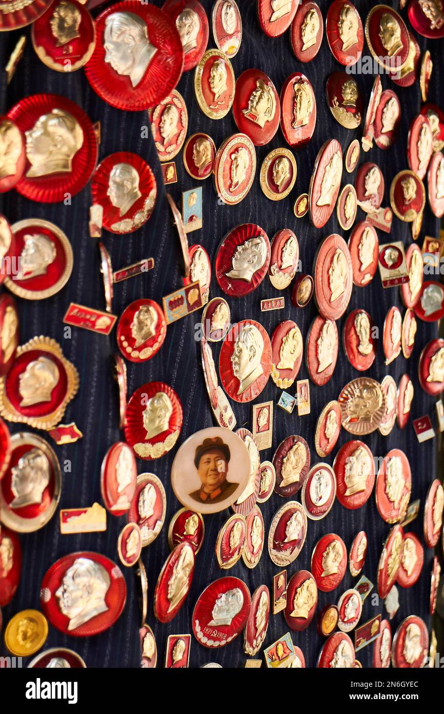 Pinning wall hi-res stock photography and images - Alamy