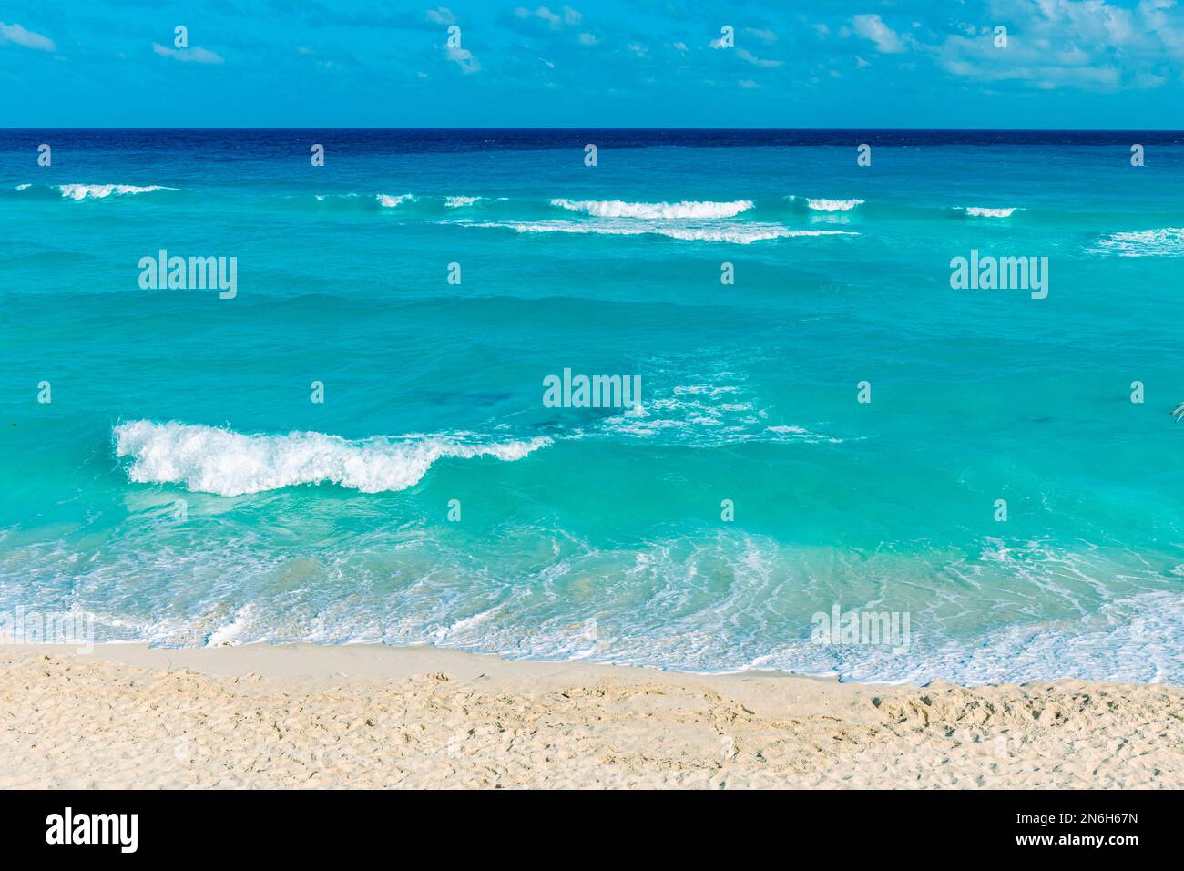 Cancun water hi-res stock photography and images - Alamy