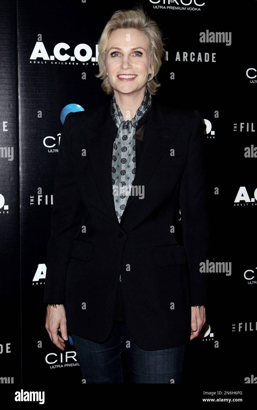 Jane Lynch arrives at the premiere of "A.C.O.D." at the Landmark ...