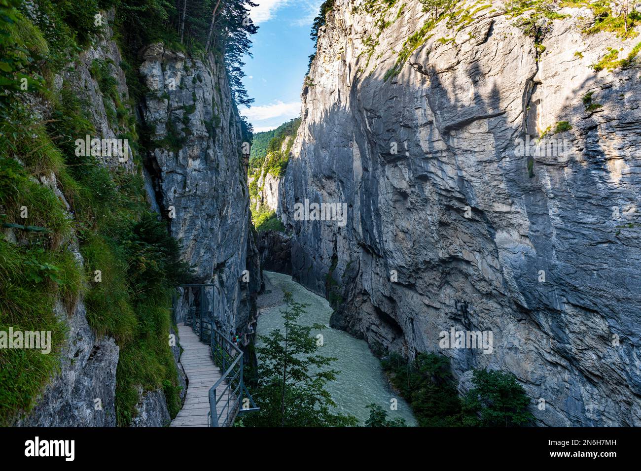 River Aare flowing through the Aare gorge, Meiringen, Bernese Oberland ...